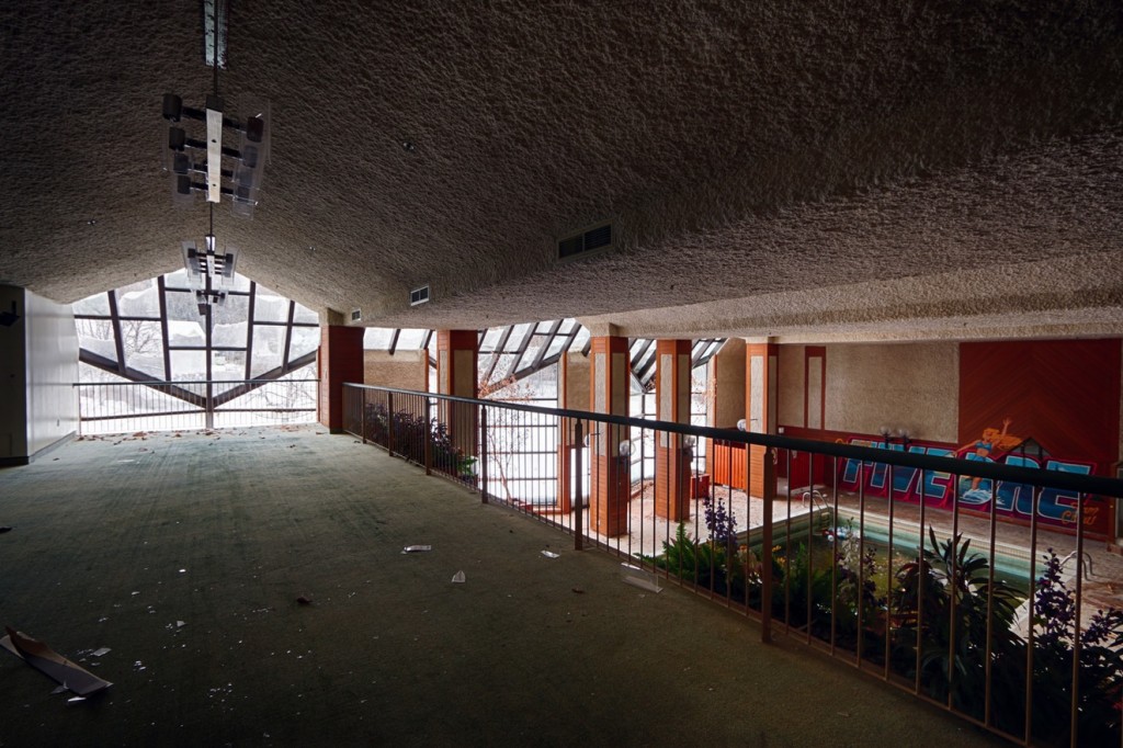 Des splendides photos avant la destruction de l'Auberge Gray Rocks ...