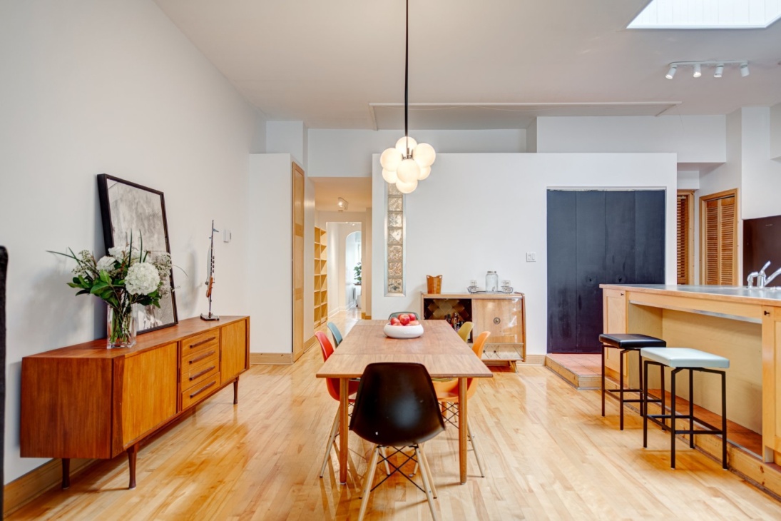 Coup de coeur pour ce superbe condo du quartier Le Petit Laurier dans ...