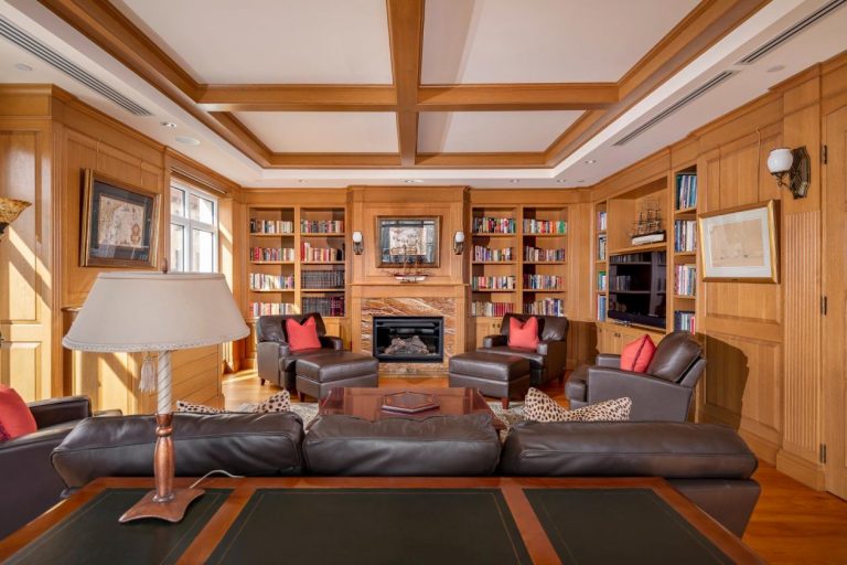 Cette unité de l'un des édifices les plus prestigieux de Montréal, Le ...