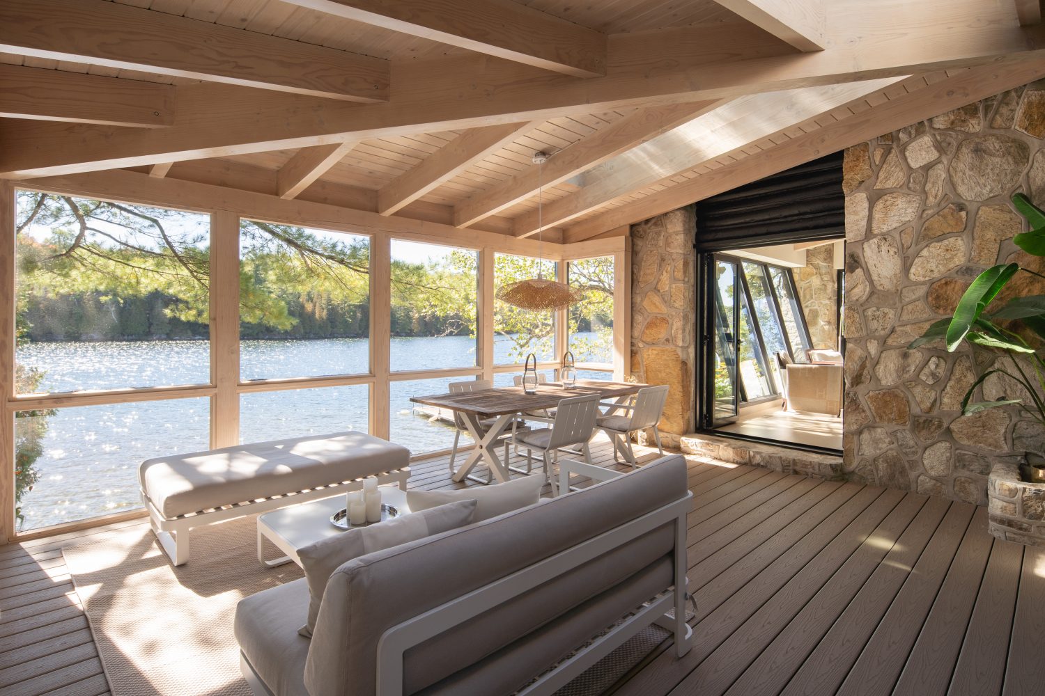 Magnifique projet de rénovation d'un chalet en bois rond dans ...