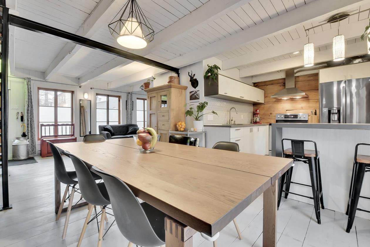 Magnifique maison centenaire de 1880 complètement rénovée avec cachet ...