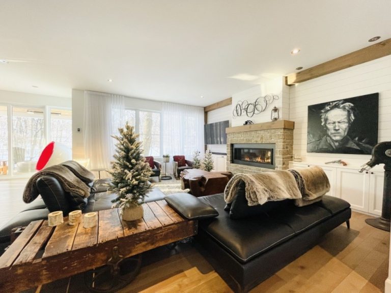 Superbe maison construite en 2019 dans le quartier Sillery de la ville ...