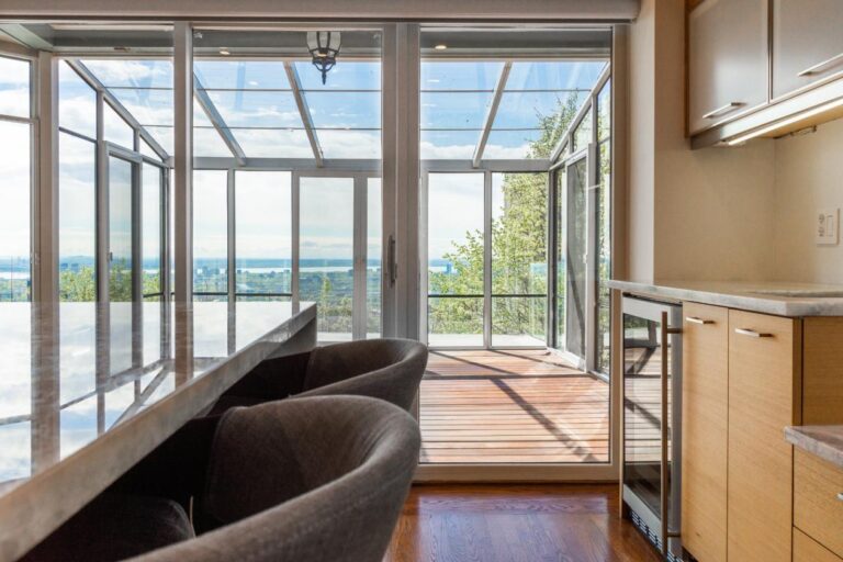 Fabuleuse maison de Westmount à faire rêver et qui offre une vue ...