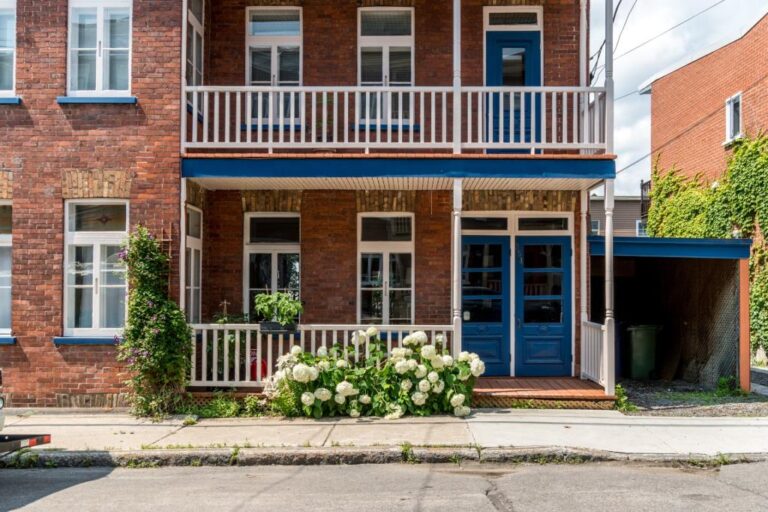 Irrésistible condo au rez-de-chaussée et sous-sol d'un duplex ...