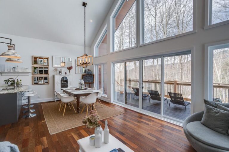 Magnifique maison construite en 2020 à Austin en Estrie - Joli Joli Design