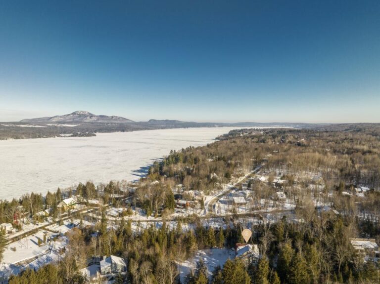 Magnifique maison à Magog dans les Cantons-de-l’Est – Joli Joli Design