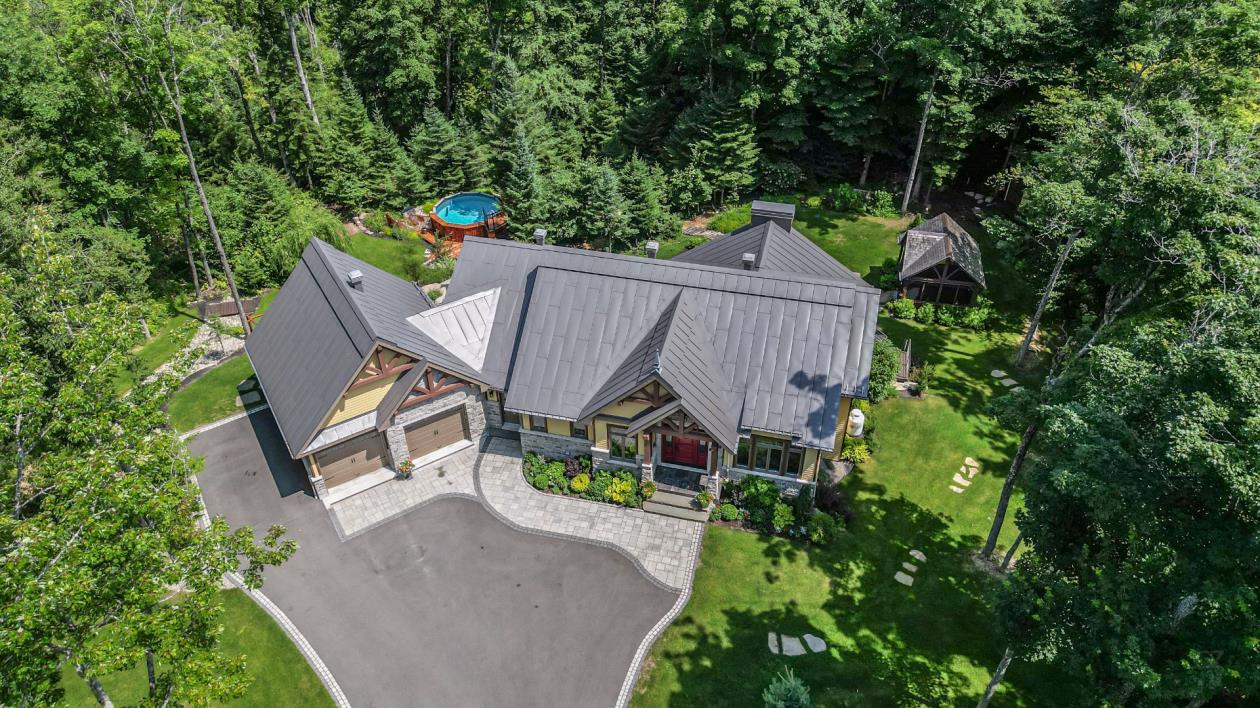 Ravissante maison à Sainte-Adèle dans les Laurentides - Joli Joli Design