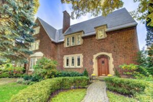 Propriété d'exception au cœur du secteur historique de Priest Farm sur ...