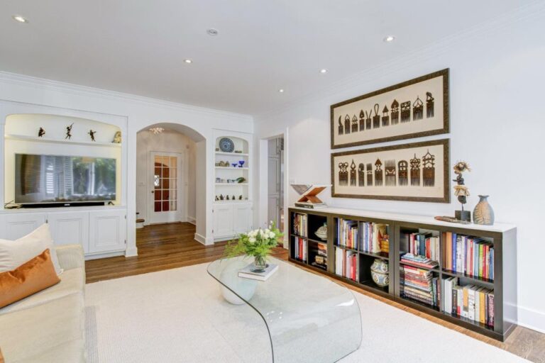 Propriété d'exception au cœur du secteur historique de Priest Farm sur ...