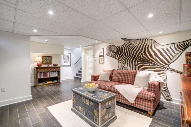 Propriété d'exception au cœur du secteur historique de Priest Farm sur ...